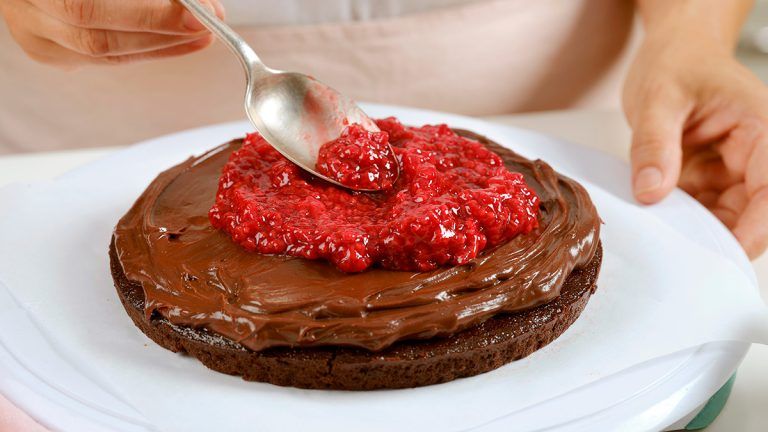 Tarta de chocolate y frambuesas – La vida sabe mejor